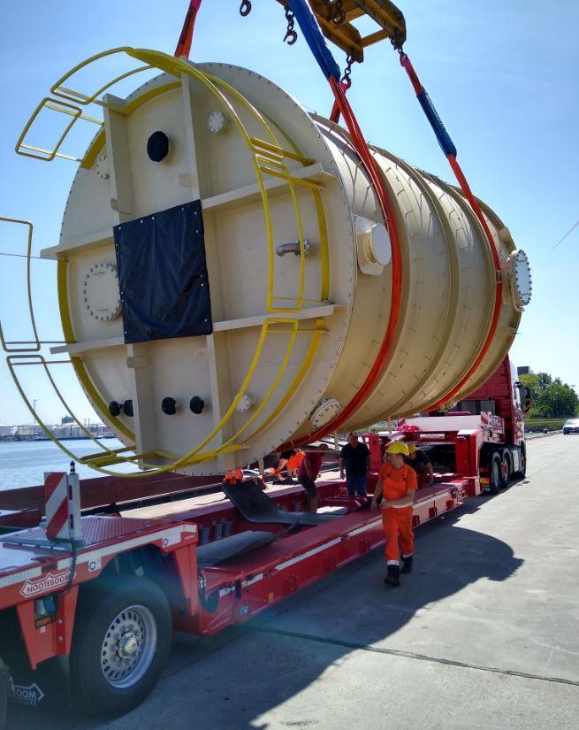 Special transport Silo 18 T - 800*530*520 cm | References | PLS Transport